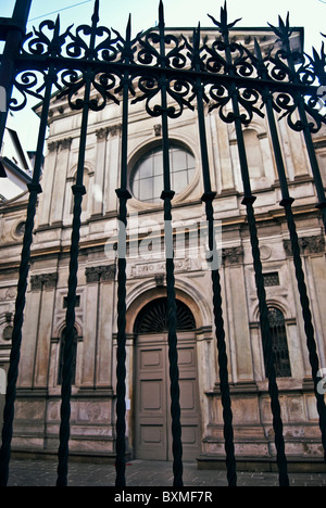 Santa Maria presso San Satiro (Santa Maria presso San Satiro) è una ...