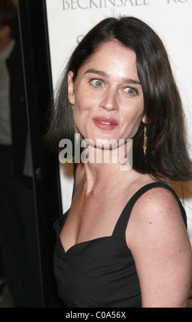 Robin tonni angeli di neve prima presso il teatro egiziano in Los ...