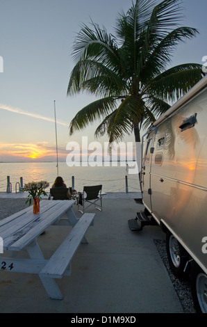Florida Keys con spiagge tropicali tramonti e la Seven Mile bridge Foto ...