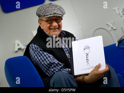 MORDILLO / Mordillo-Giraffe Foto stock - Alamy