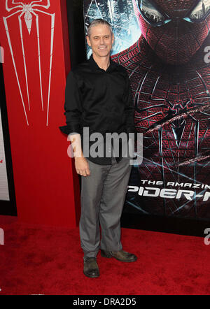 C Thomas Howell presso gli arrivi per la sorprendente SPIDER-MAN ...