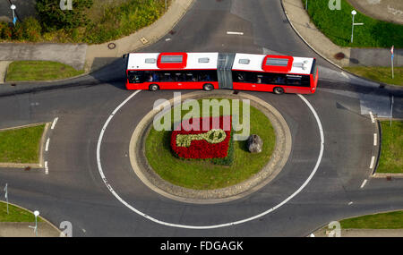 Vista aerea, città simbolo della città Velbert, doppio bus articolato ...