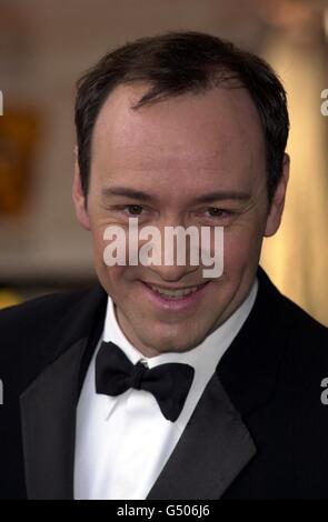 L'attore americano Kevin Spacey arriva con la sua partner Dianne Dreyer ...