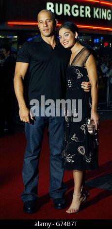 Alexa Davalos The Chronicles Of Riddick premiere Foto stock - Alamy