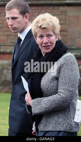 Jane Leslie, la moglie di David Leslie in un servizio commemorativo che ...
