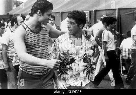 Al Pacino come Tony Montana Steven Bauer come Manny Ribera SCARFACE ...