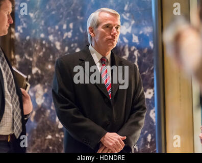 Il senatore dell'Ohio Robert Portman viene visto al suo arrivo alla ...
