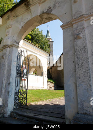 Santa Maria in Calanca, Svizzera: Vista del villaggio di montagna con ...