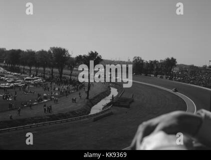 Indianapolis, Indiana: Maggio 1960 Jim Hurtubise pilota di auto da ...