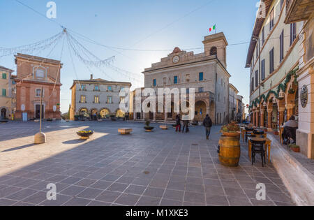 Montefalco, Italia - La bella cittadina medievale di Montefalco, una ...