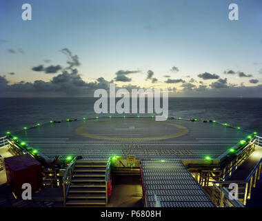 Troll una piattaforma costruita dai contraenti norvegese per Norske ...