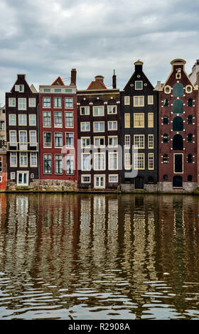 Fotografia della parte vecchia di Amsterdam, Olanda Foto stock - Alamy