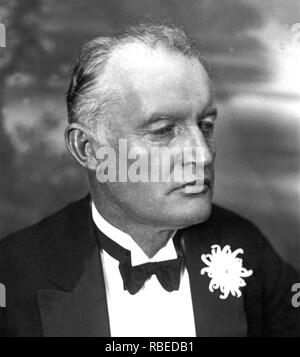 EDVARD Munch (1863-1944) pittore norvegese. 'SELF-ritratto con braccio ...