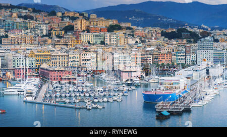 Genova centro storico, vista aerea del centro storico di Genova ...