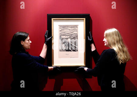 Pic mostra: Sospensione del grido di Edvard Munch provenienti dalla ...