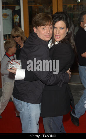 MIKE MYERS & ROBIN RUZAN DR. SEUSS' il gatto nel cappello CITYWALK ...