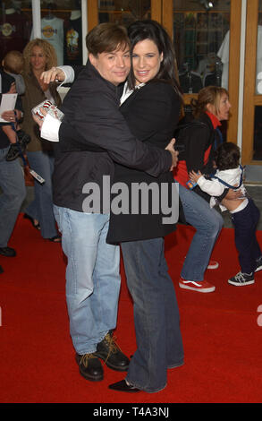 MIKE MYERS & ROBIN RUZAN DR. SEUSS' il gatto nel cappello CITYWALK ...