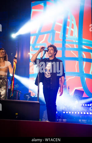 Aperol parte dei 100 anni @ piazza San Marco (VE) con Max Gazze ...